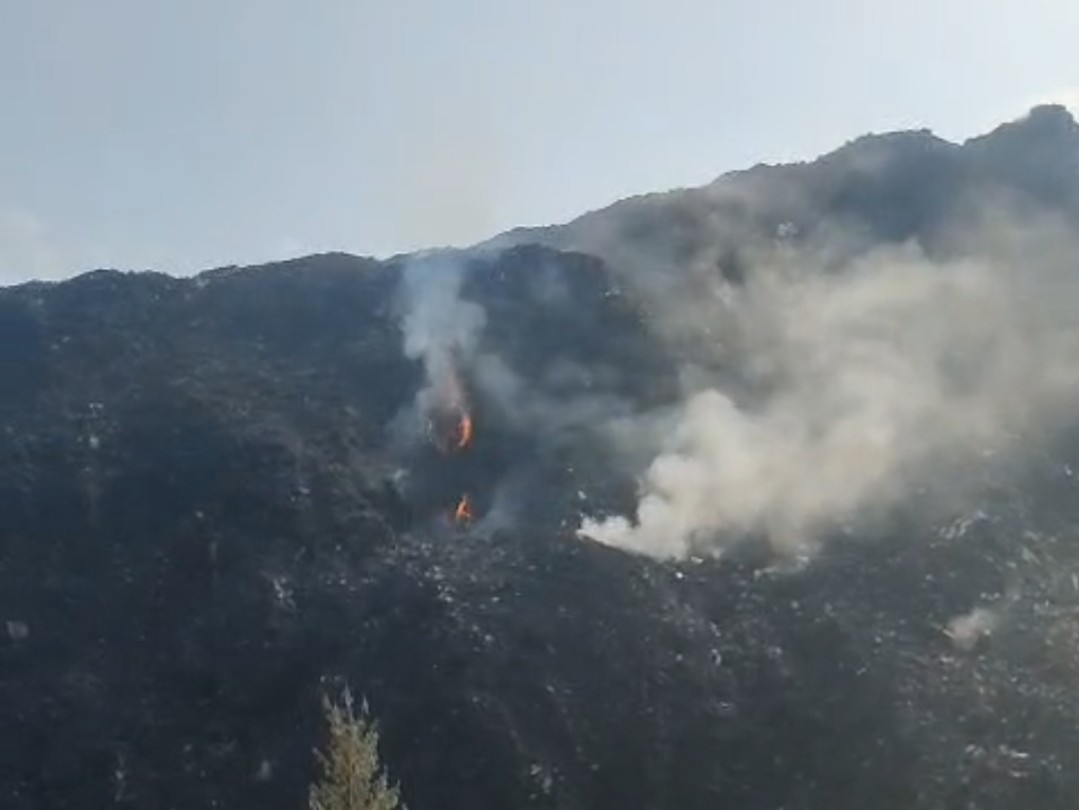Burhanpur Trenching Ground Fire | Smoke Rises Amidst 42-Degree Heat