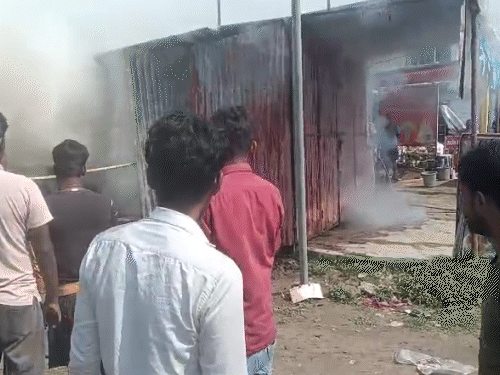 Muzaffarpur Cake Shop Fire | Rs 5 Lakh Loss; Short Circuit Suspected