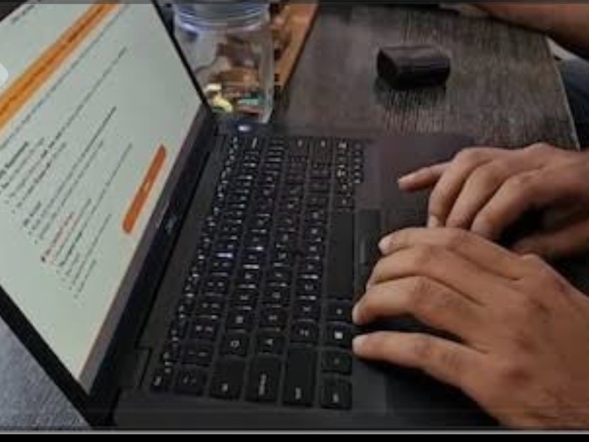 Gorakhpur Cyber Fraud | IT Act Case Registered Rs 25k Stolen