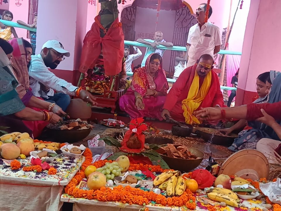 Nauabpur Loton Akhand Kirtan | 251 Kanyaon Kalash Yatra