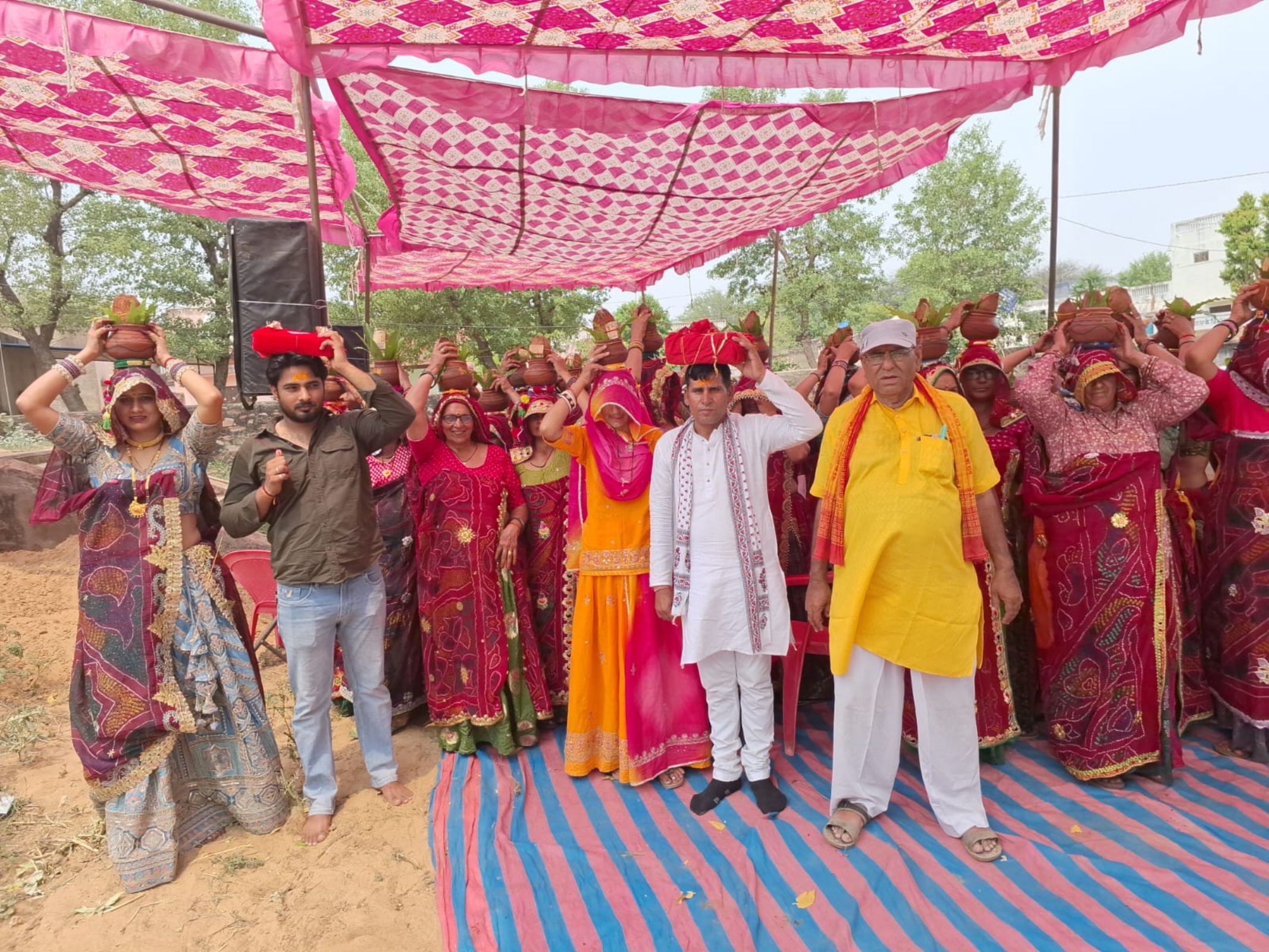 Bhagwat Katha begins in Kesharipura, Kalash Yatra taken out
