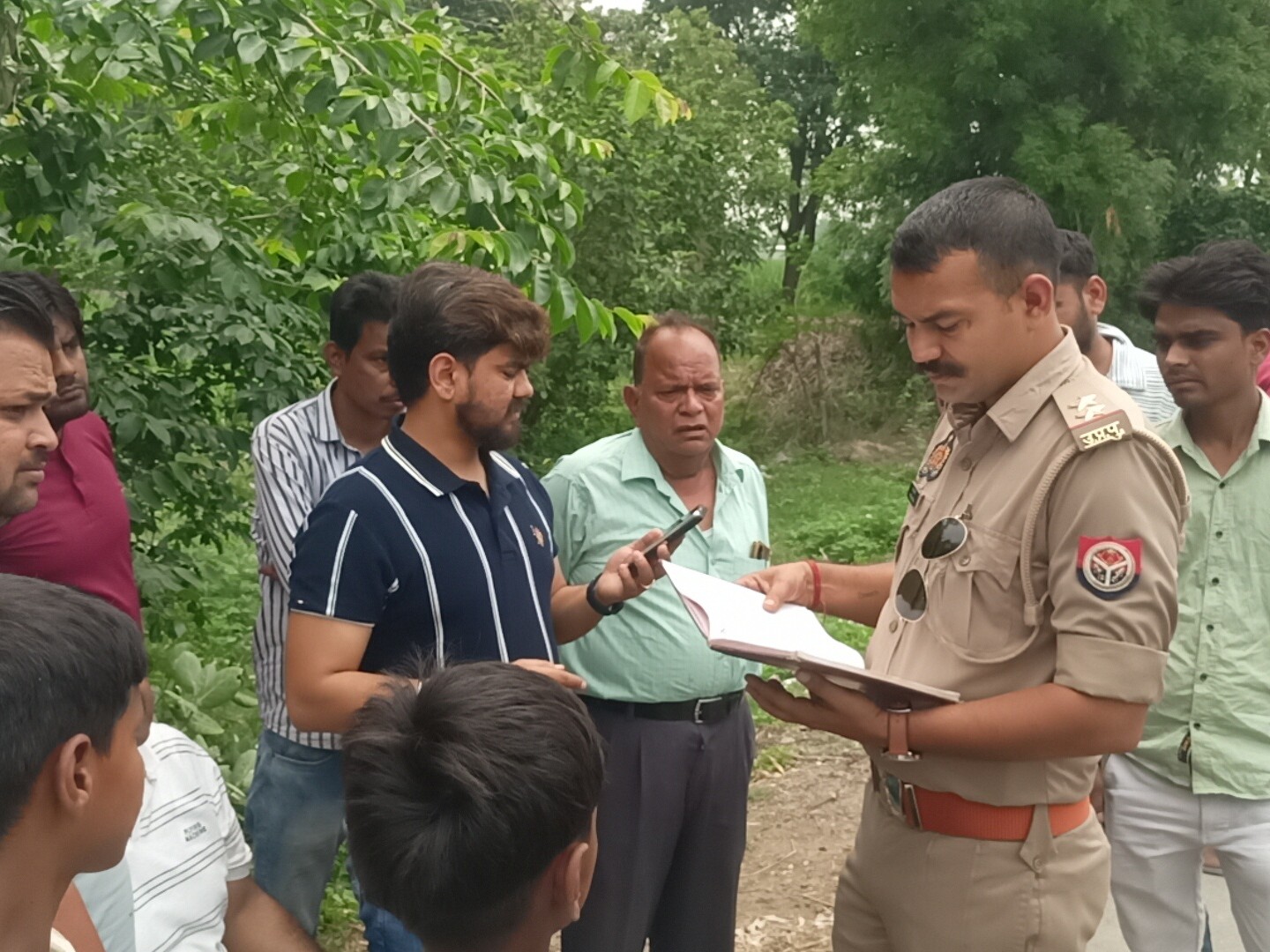 Shahjahanpur Tilhar Accident | Uncontrolled Car Hits Divider, One Injured