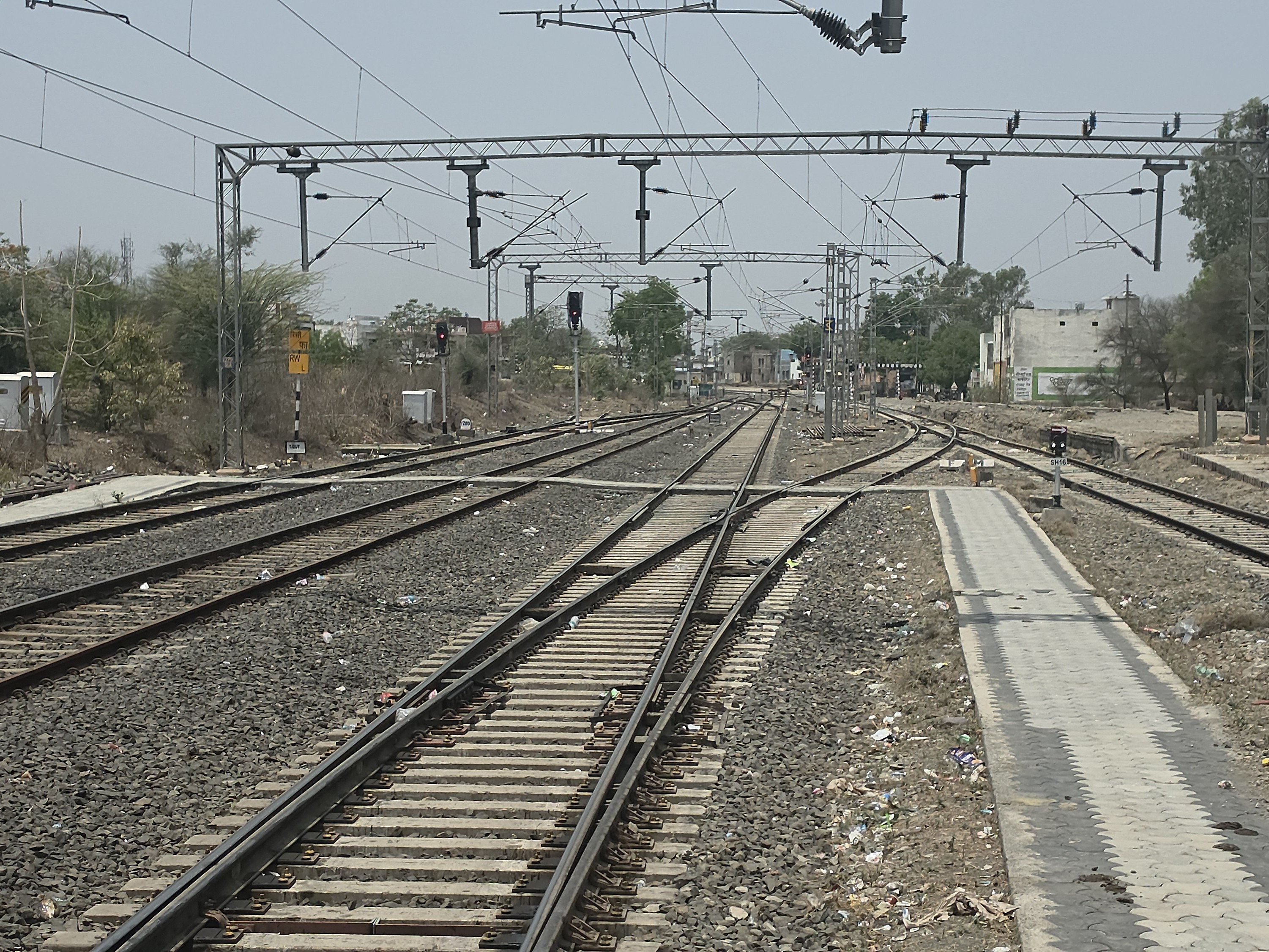 Shajapur Railway Theft Gang Strikes | Vevaral Express Jewellery Heist
