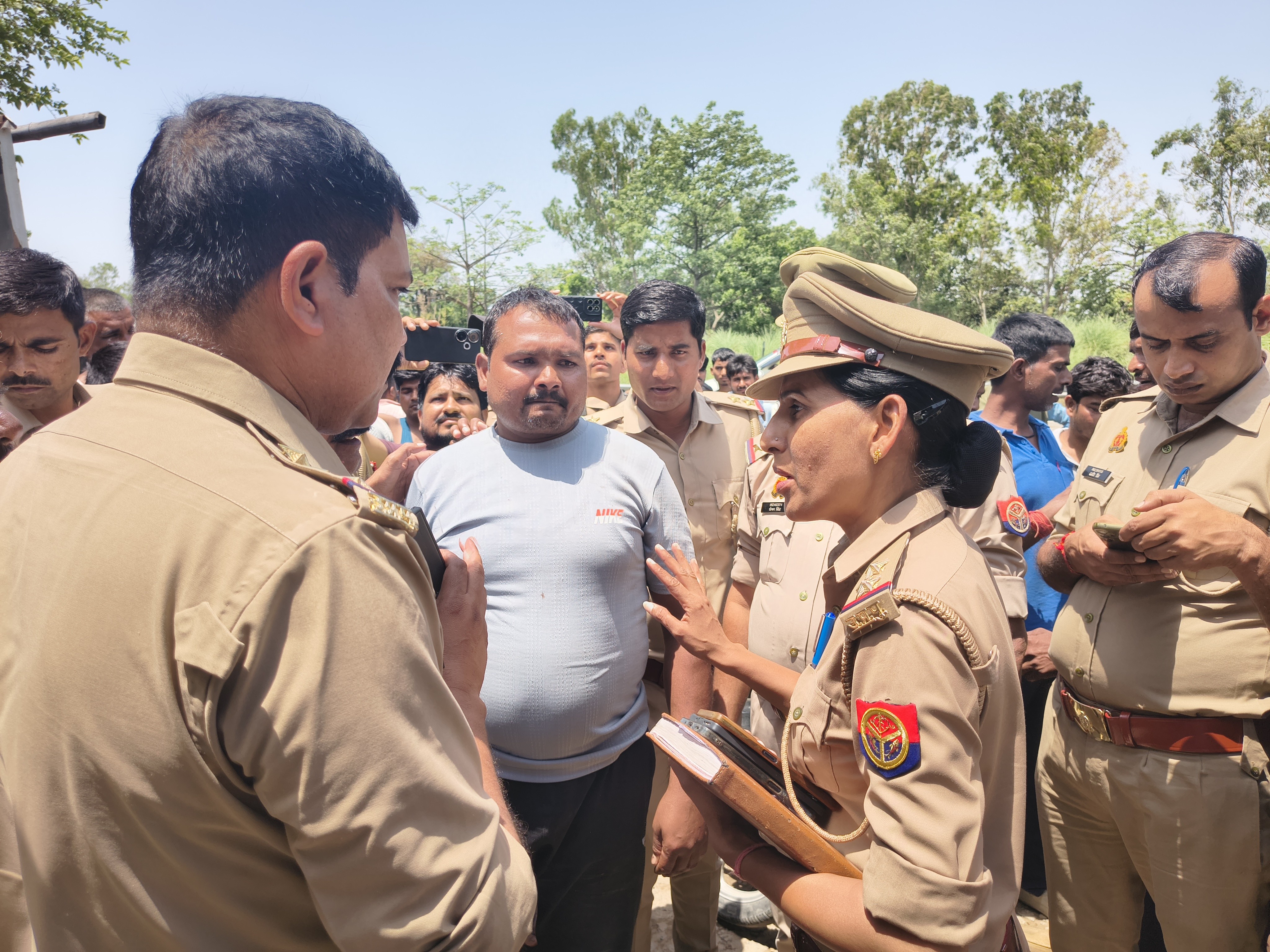 Meerut Police Assault Dhaba Owner | Jani Thana Controversy