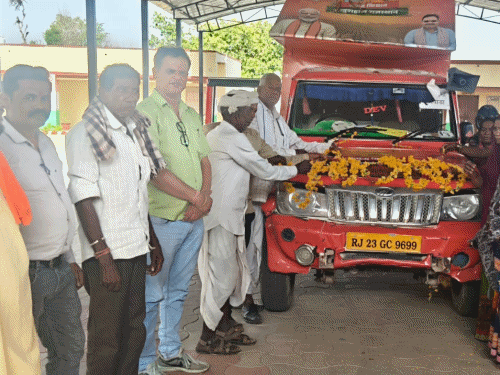 Gram Rath Abhiyan Reaches Ratadiya | Farmer & Villager Schemes