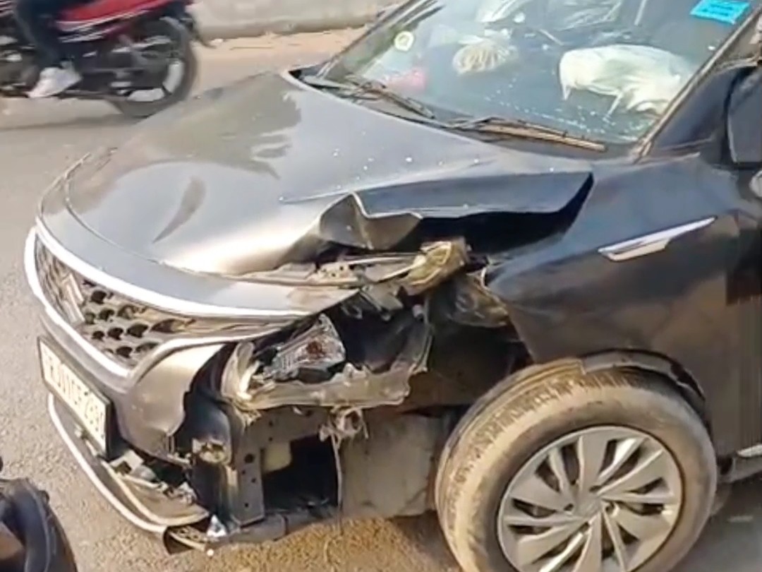 Varanasi Accident | Car Tractor-Trolley Takkar, Youth Ghayal