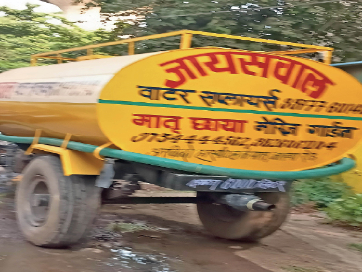 Government water in private hands, no record of tankers on tanks