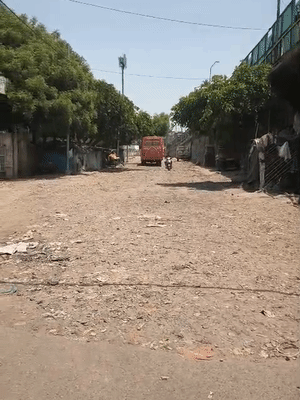 Kanpur Road Construction Stalled | Bus Stand Jam Woes