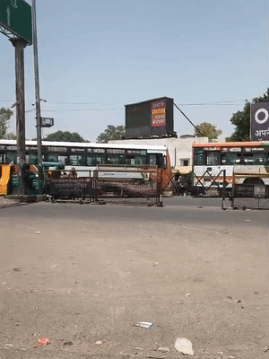 Kanpur Road Construction Stalled | Bus Stand Jam Woes