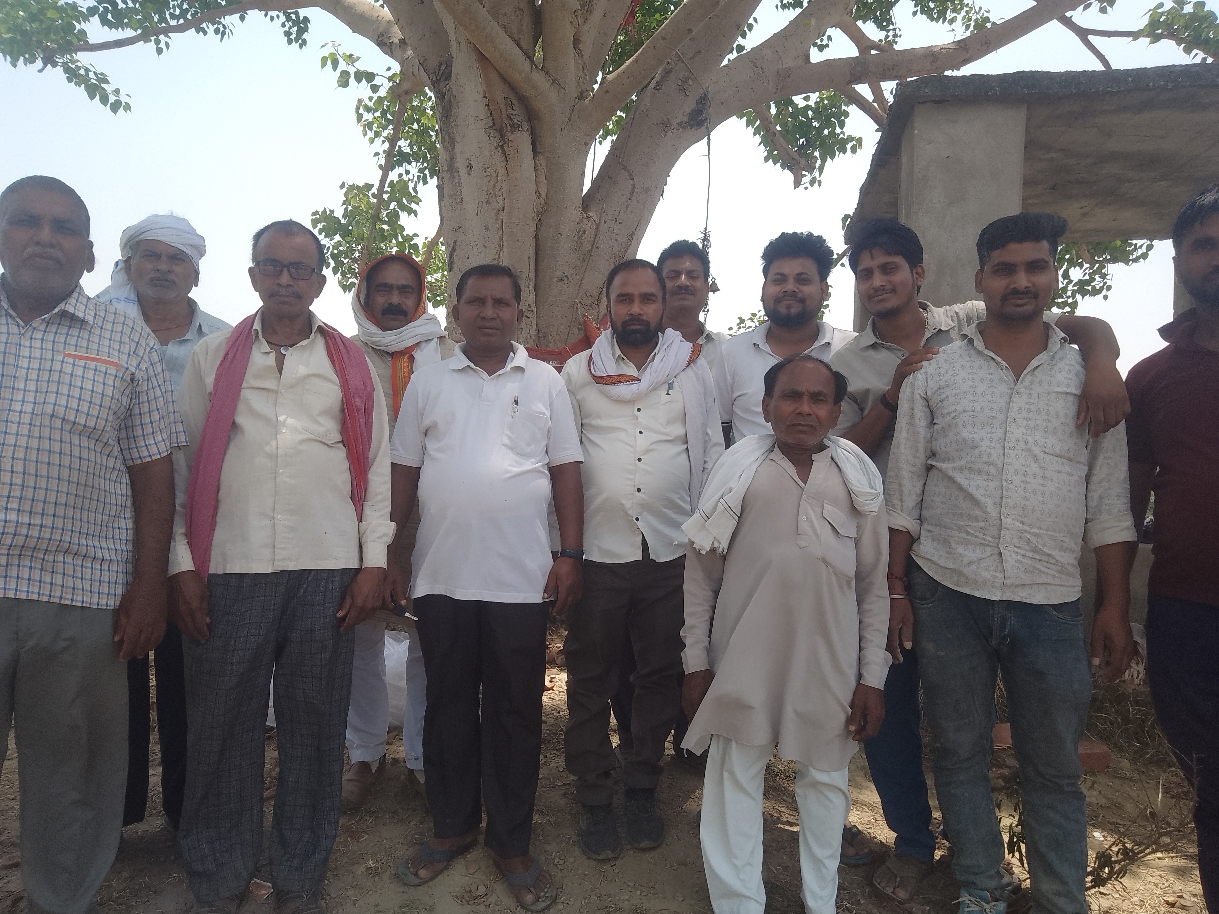 Ramesh Pal Advocate Arranges Water for Villagers | Badlapur Khurd Handpump