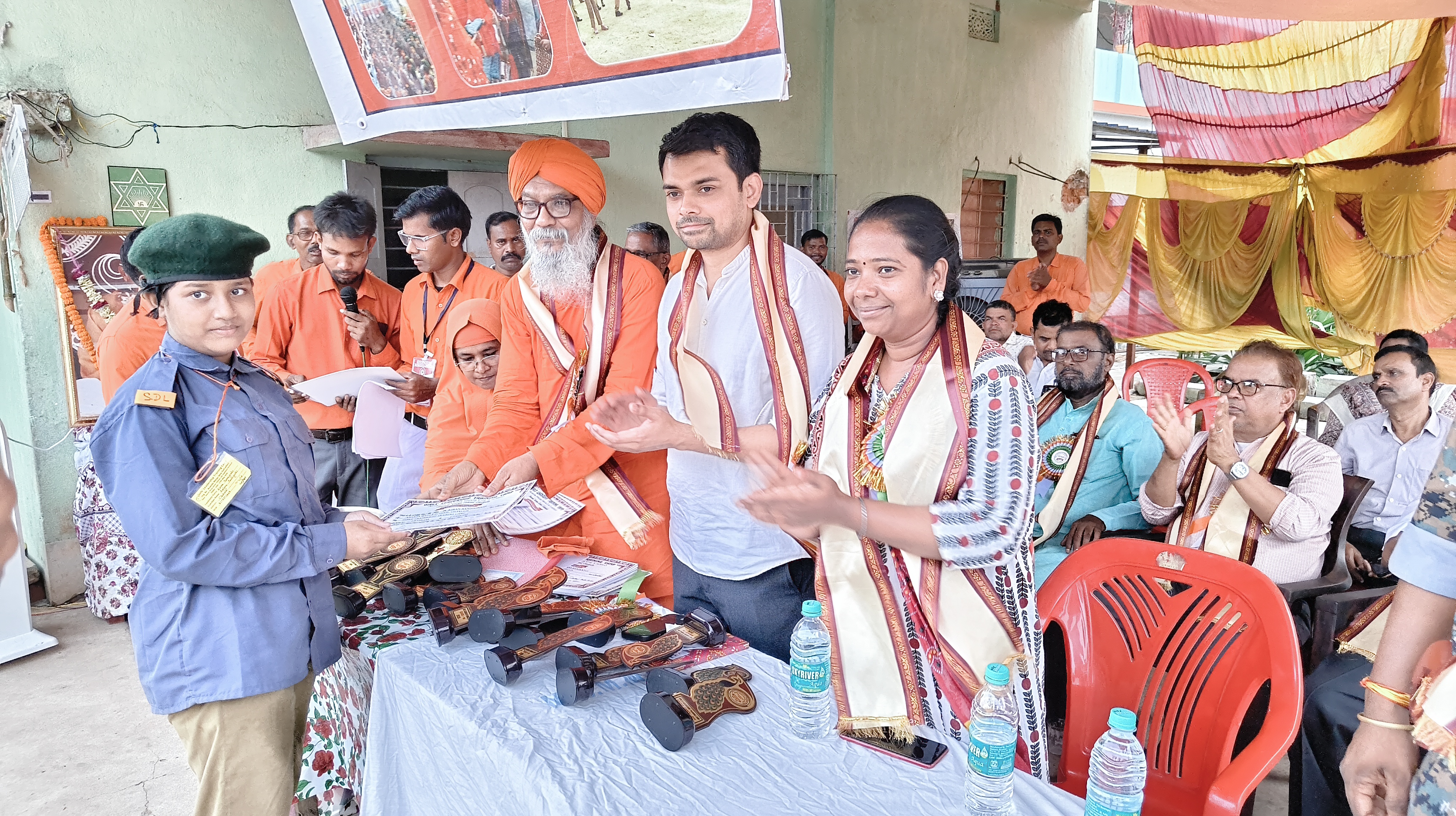 250 girl students demonstrated self-defense, discipline and leadership ...