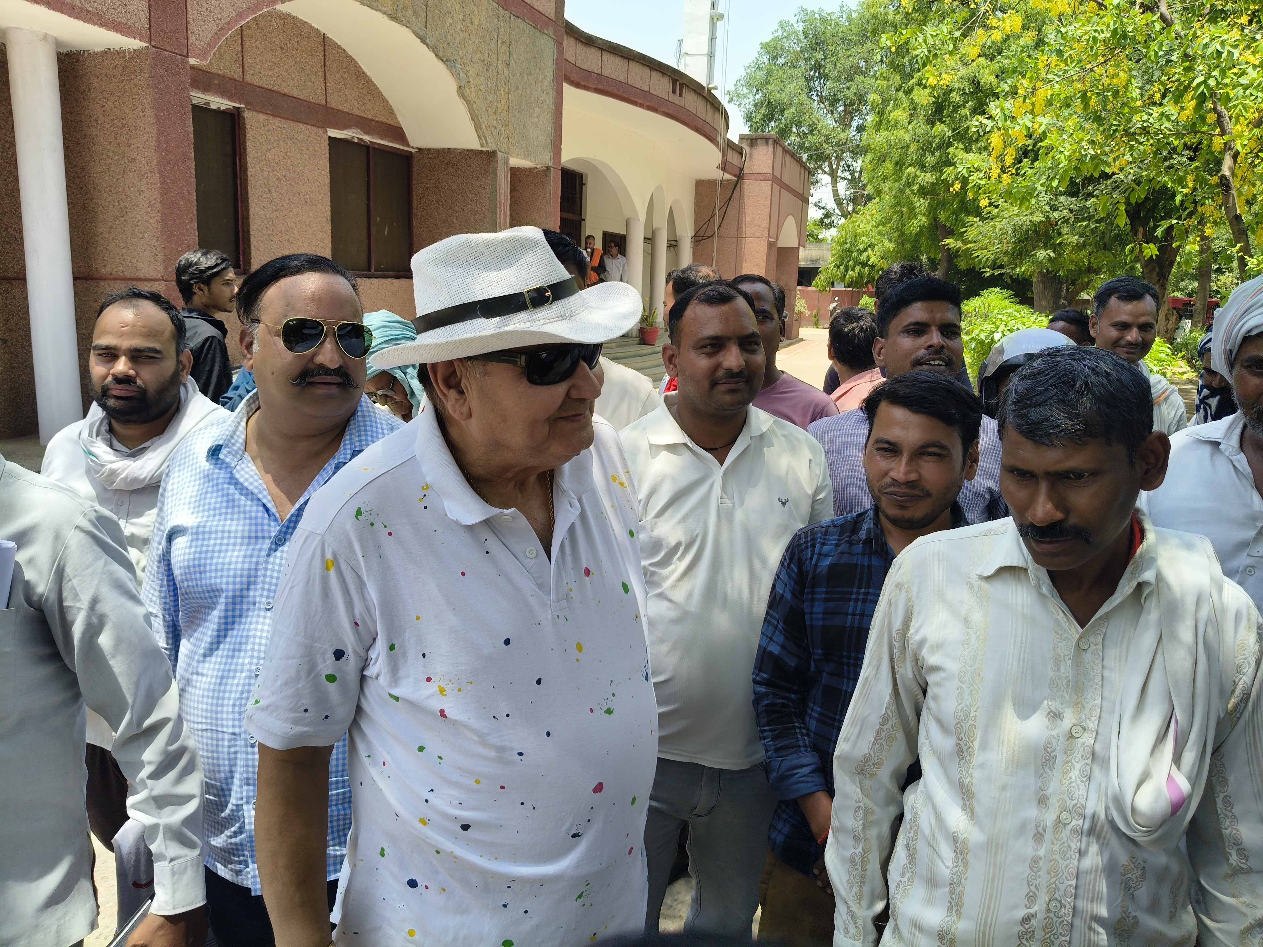 Mathura Farmers Problems Raised by RLD Leader Kunwar Narendra Singh with DM
