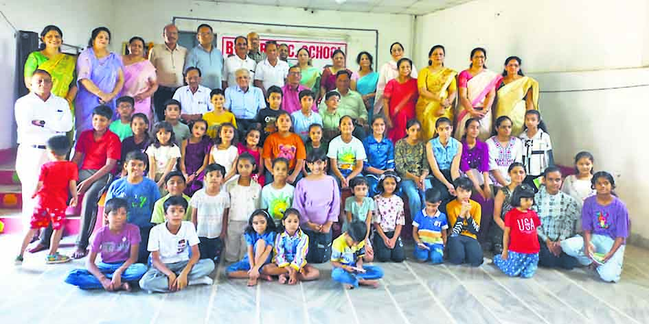 Presentation of songs and poems in Bal Sanskaar Camp