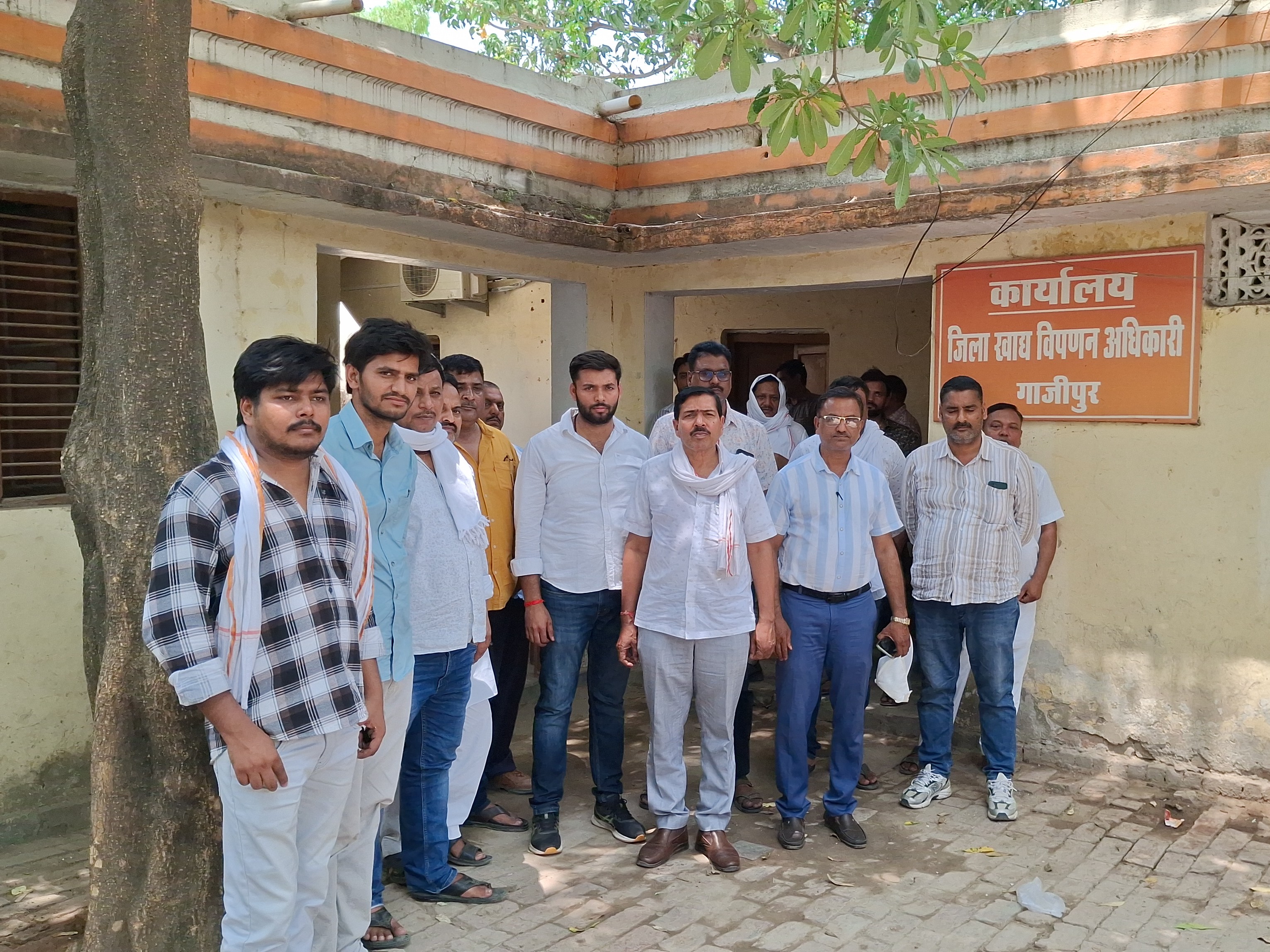 Ghazipur FCI Godam Illegal Vasooli | Rice Millers Association Bandhak ...