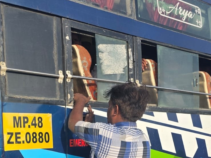 Prabhat Pattan Police Bus Checking | SDOP SK Singh | Safety Docs ...