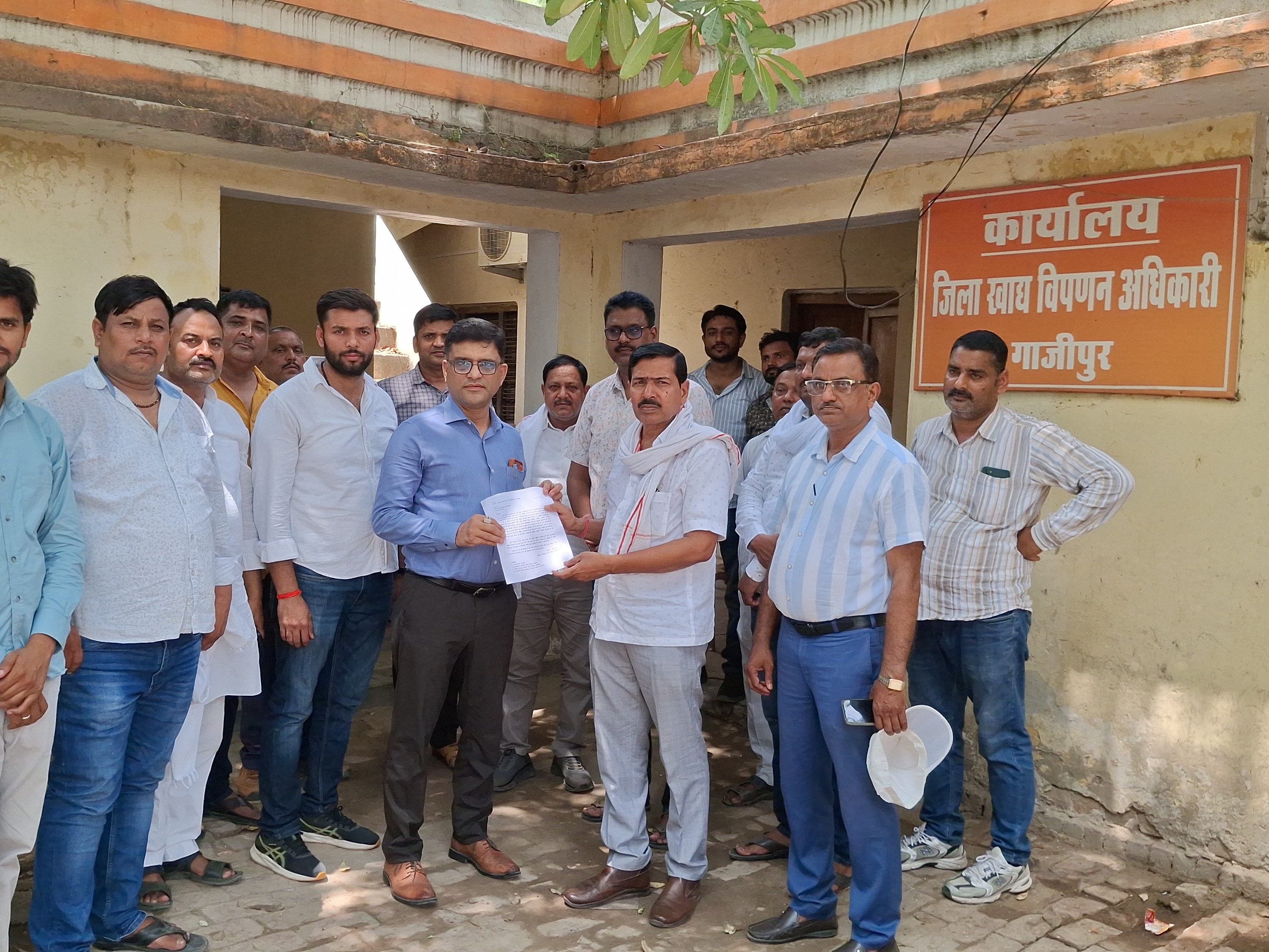 Ghazipur FCI Godam Illegal Vasooli | Rice Millers Association Bandhak ...