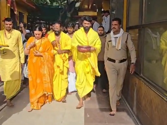 Remo D'Souza Visits Maa Baglamukhi Temple; Performs Havan With Wife ...