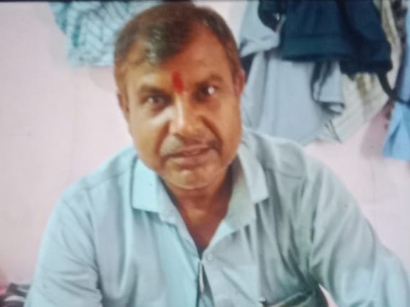 Chiraiyakot Accident | Bullet Hits Bike, Driver Dead, Wife Injured
