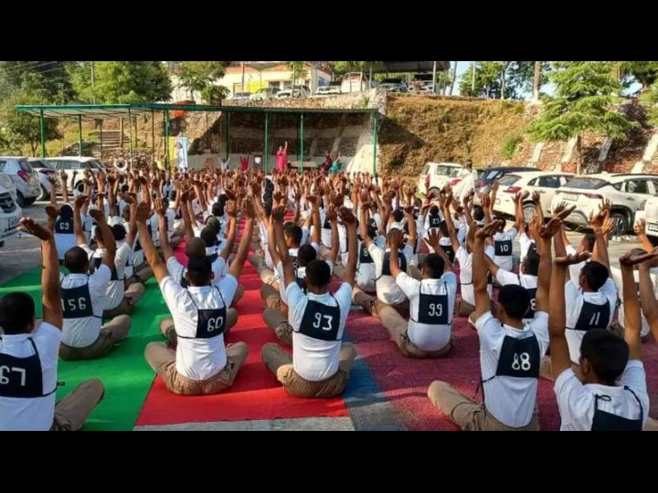 Uttarakhand Police Recruits Gain Mental Strength via Sahaj Yoga Tour