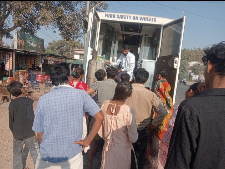 Jhabua Mobile Lab Seizes Adulterated Spices | Food Safety