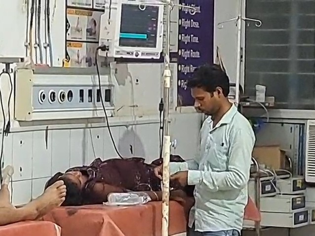 Jamui Yajna Mela Girl Faints on Swing | Hospitalized Serious Condition