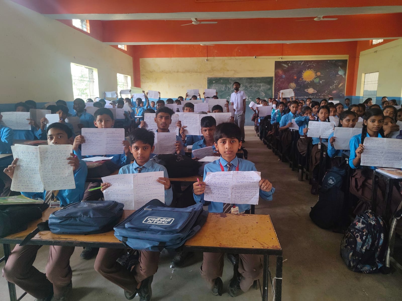 Monday Mega Quiz organized in 93 schools of Barauni