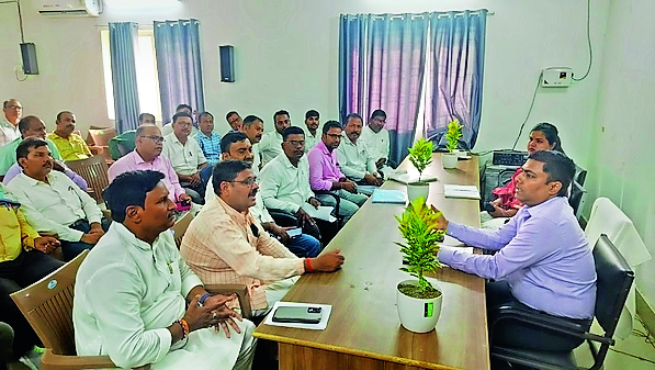 Teachers' organizations held a meeting with education officials ...
