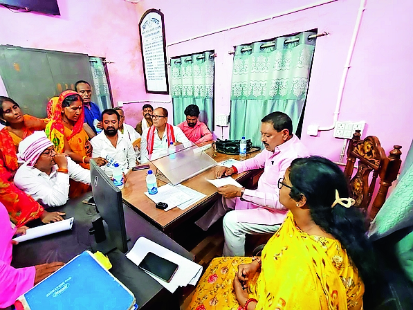 MLA reviews public problems, gives directions for solutions