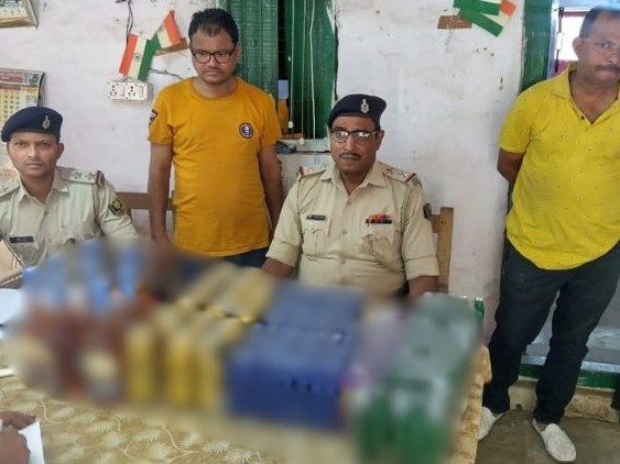 Bhojpur Police Arrest 2 Smugglers | 33.4L Alcohol Seized