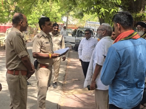 Ujjain Shipra River Protest: Police Stop Fast, 7-Day Ultimatum Given