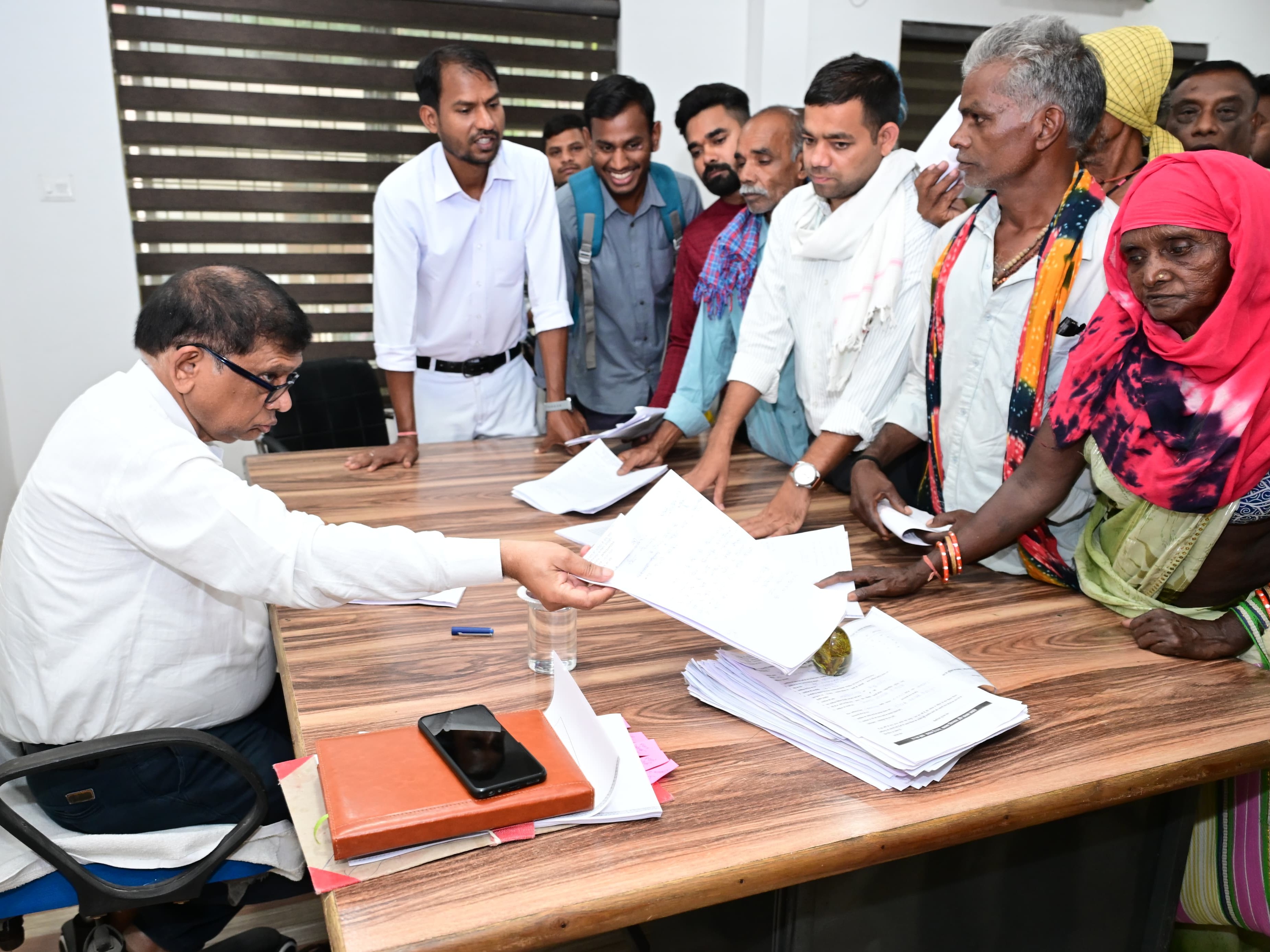 Bilaspur Pond Pollution, Compensation, BPL Card | Collector Directives
