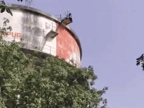 Barra Water Tank Incident: Man Threatens Jump, Police Persuade