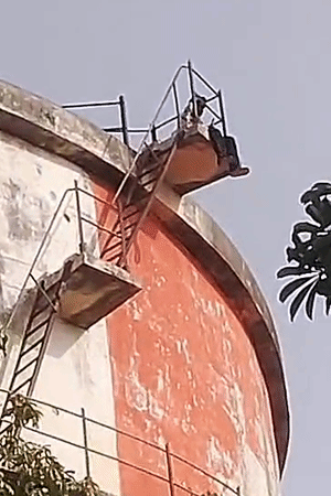 Barra Water Tank Incident: Man Threatens Jump, Police Persuade