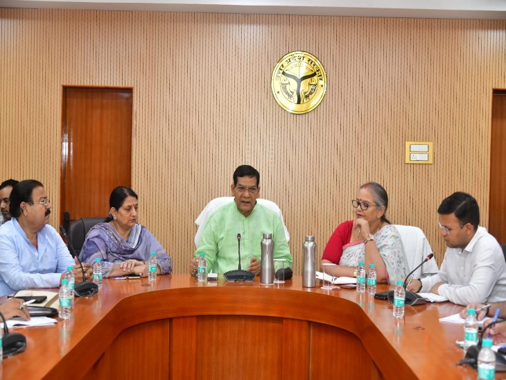 Lucknow Swachhta Survey 2026 - Minister AK Sharma holds meeting, Mayor ...