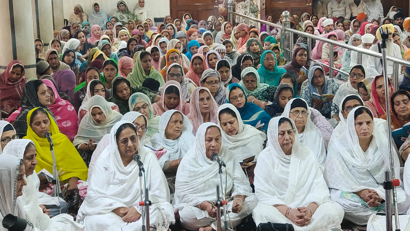A gathering of chanting and meditation took place at Gurdwara Shaheedan ...