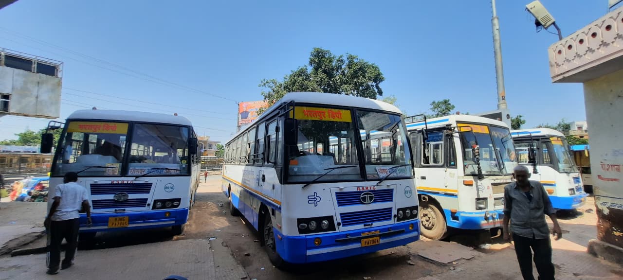 Roadways bus stuck in permit issue, passengers' problems increase