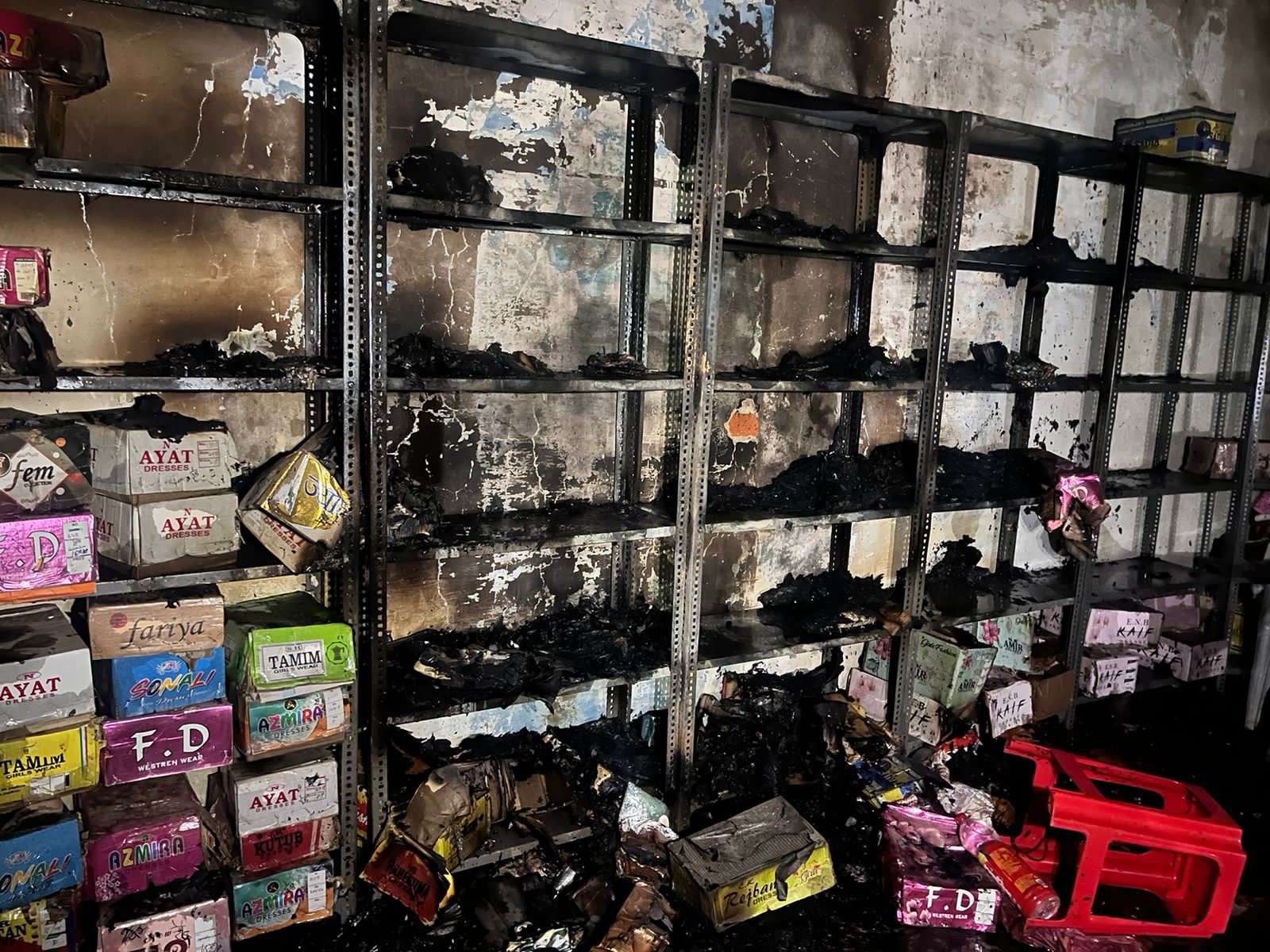 Jaunpur Cloth Shop Fire | ₹25 Lakh Goods Burnt, Short Circuit Suspected