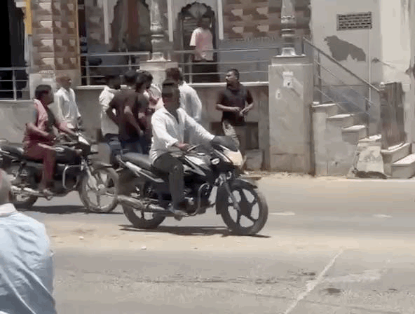 Mandala Bus Stand Fight | Passenger Dispute Escalates To Major Brawl