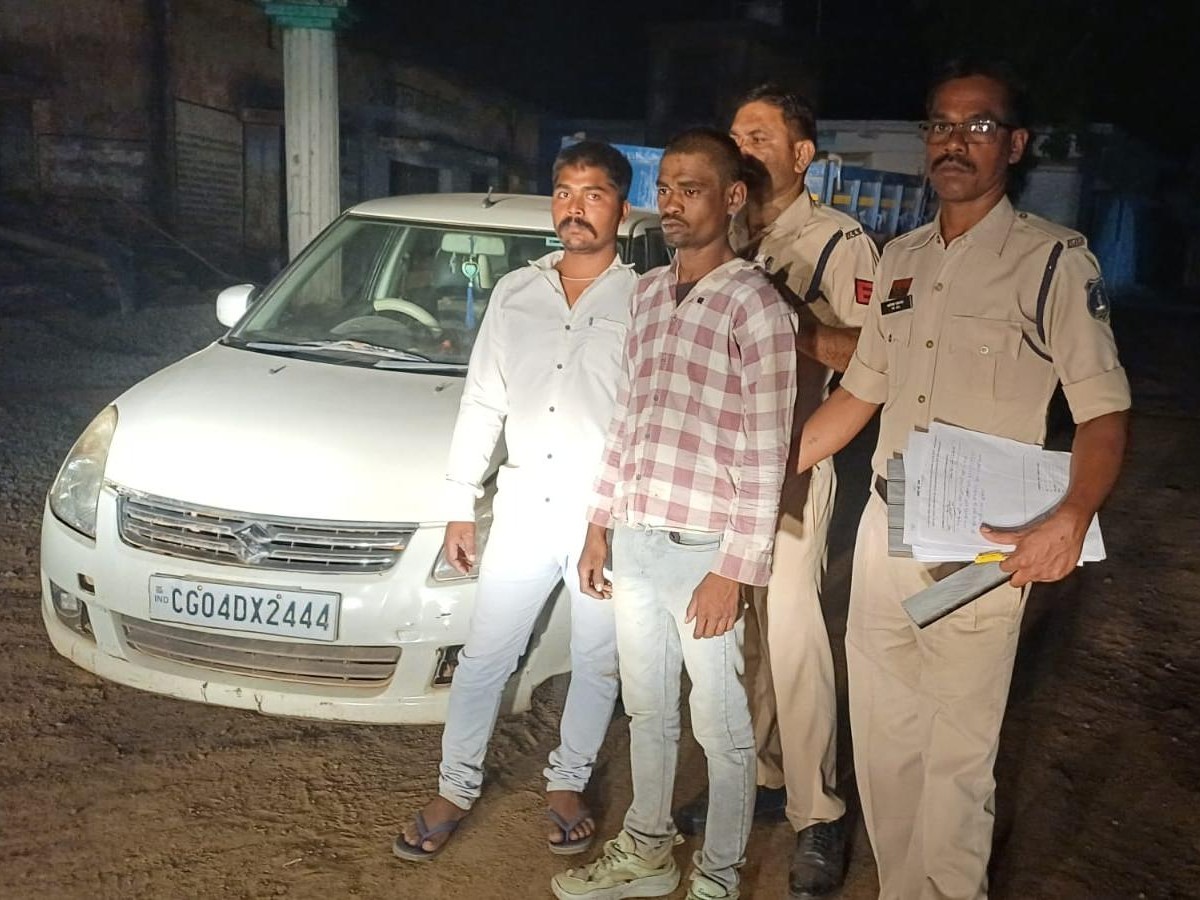 Balodabazar Police Nab Desi Sharab Smuggler After 15km Chase