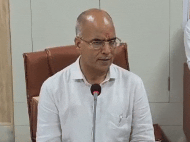 Minister Chaudhari Launches Vande Ganga Water Conservation Campaign