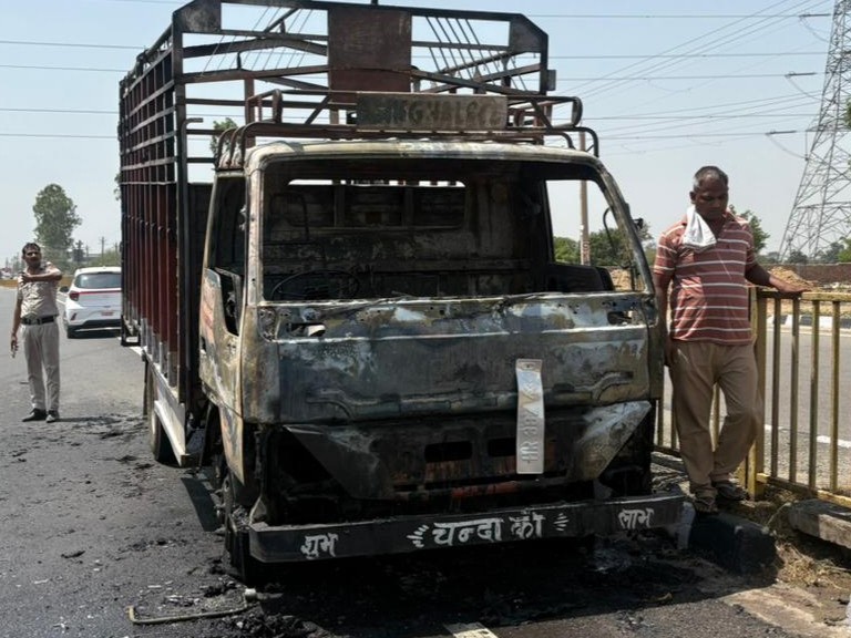Palwal Truck Fire | Short Circuit Causes Blaze on NH19