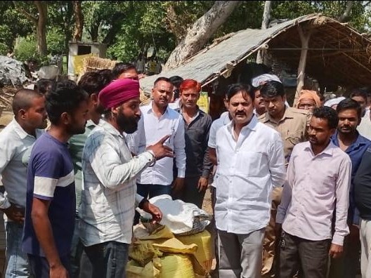 Karyi Bareli Fire Victims Get MLA Sourav Singh Assurance