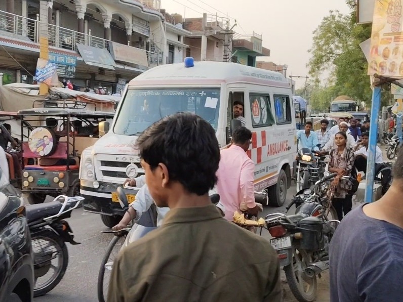 Nasirabad Weekly Market Traffic Jam | Ambulance Stuck at Chowk