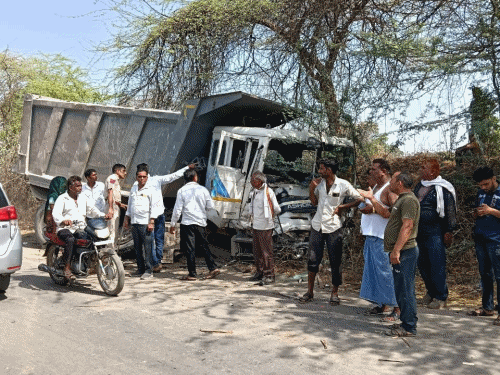Nimbahera-Mangalwad Highway Accident | Dump-Pickup Collision Near Napawali