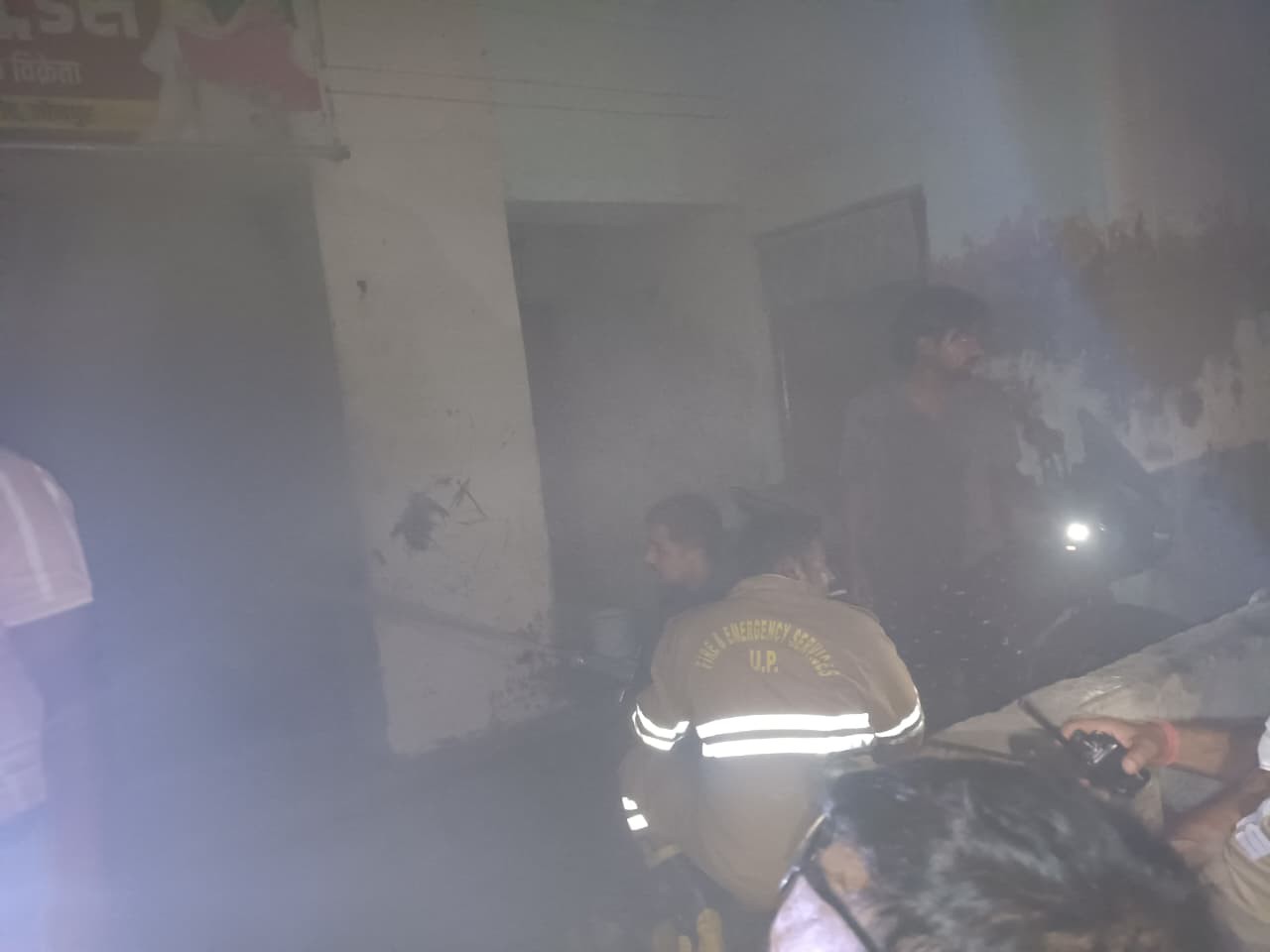Jaunpur Cloth Shop Fire | ₹25 Lakh Goods Burnt, Short Circuit Suspected