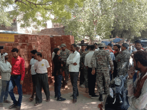 Agra Nagar Nigam Action | Construction Material & Burning Fine