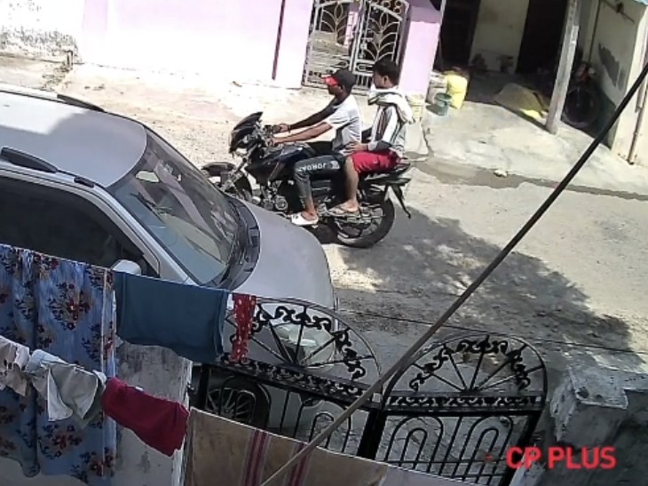 Bareilly Apache Bike Theft | Splendor Youth CCTV Footage