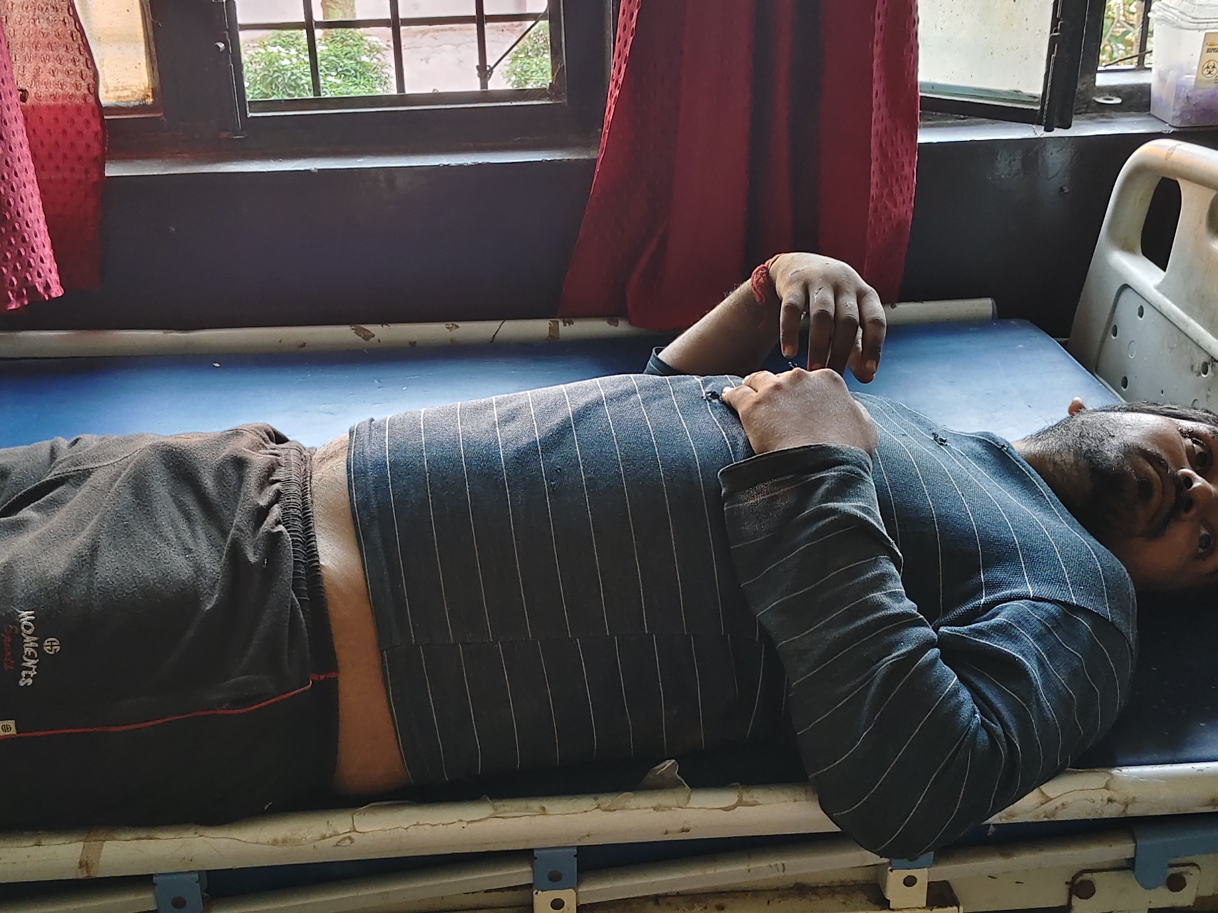 Gonda Youth Hurt After Falling From Moving Train Near Chaparata