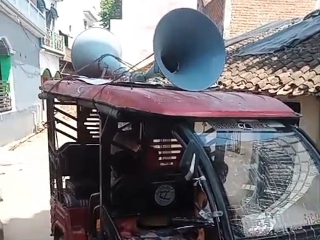 Barabanki Bakrid Waste Pits | Loudspeaker Awareness Drive