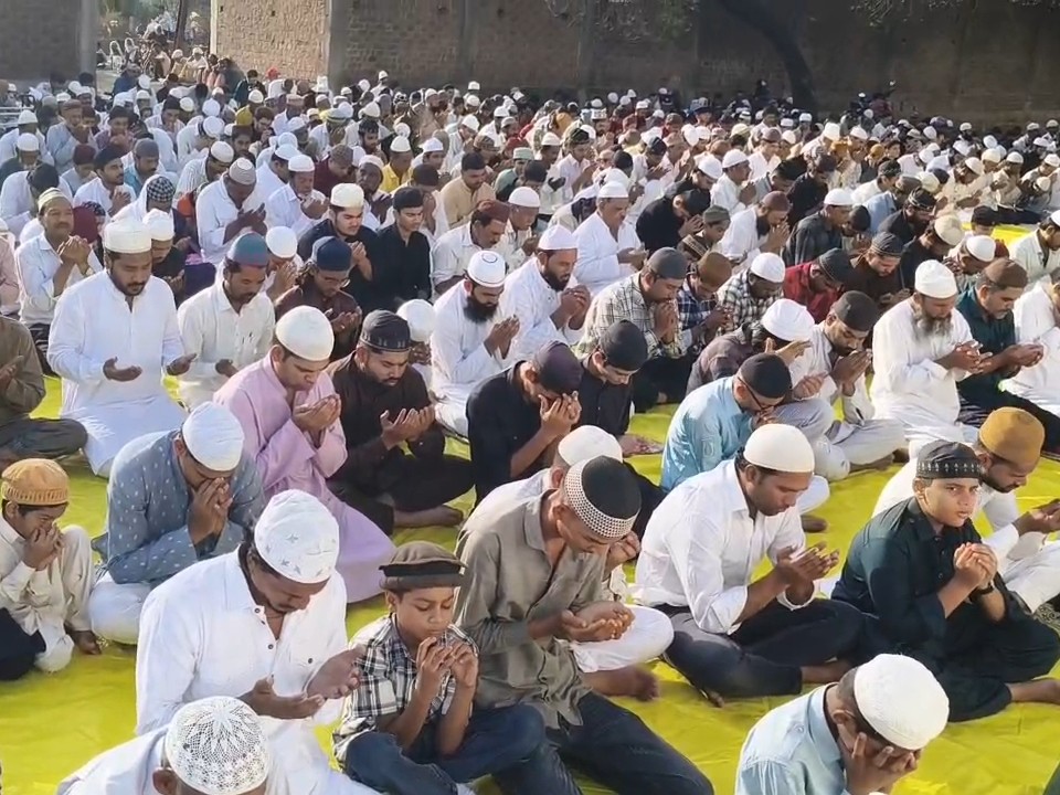 Vidisha Bakrid Namaz: Peace & Brotherhood Message by City Qazi